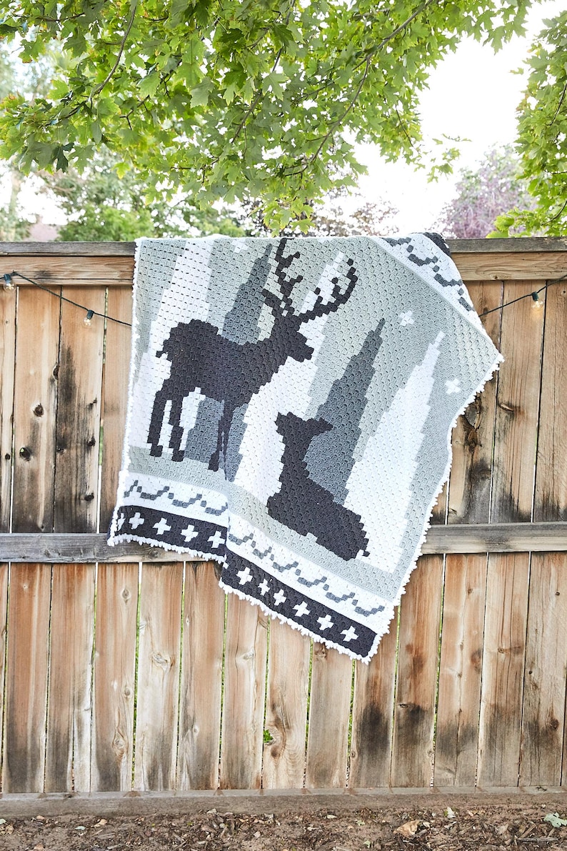 Winter Wonderland C2C Crochet Afghan Pattern | Deer in Forest Corner to ...
