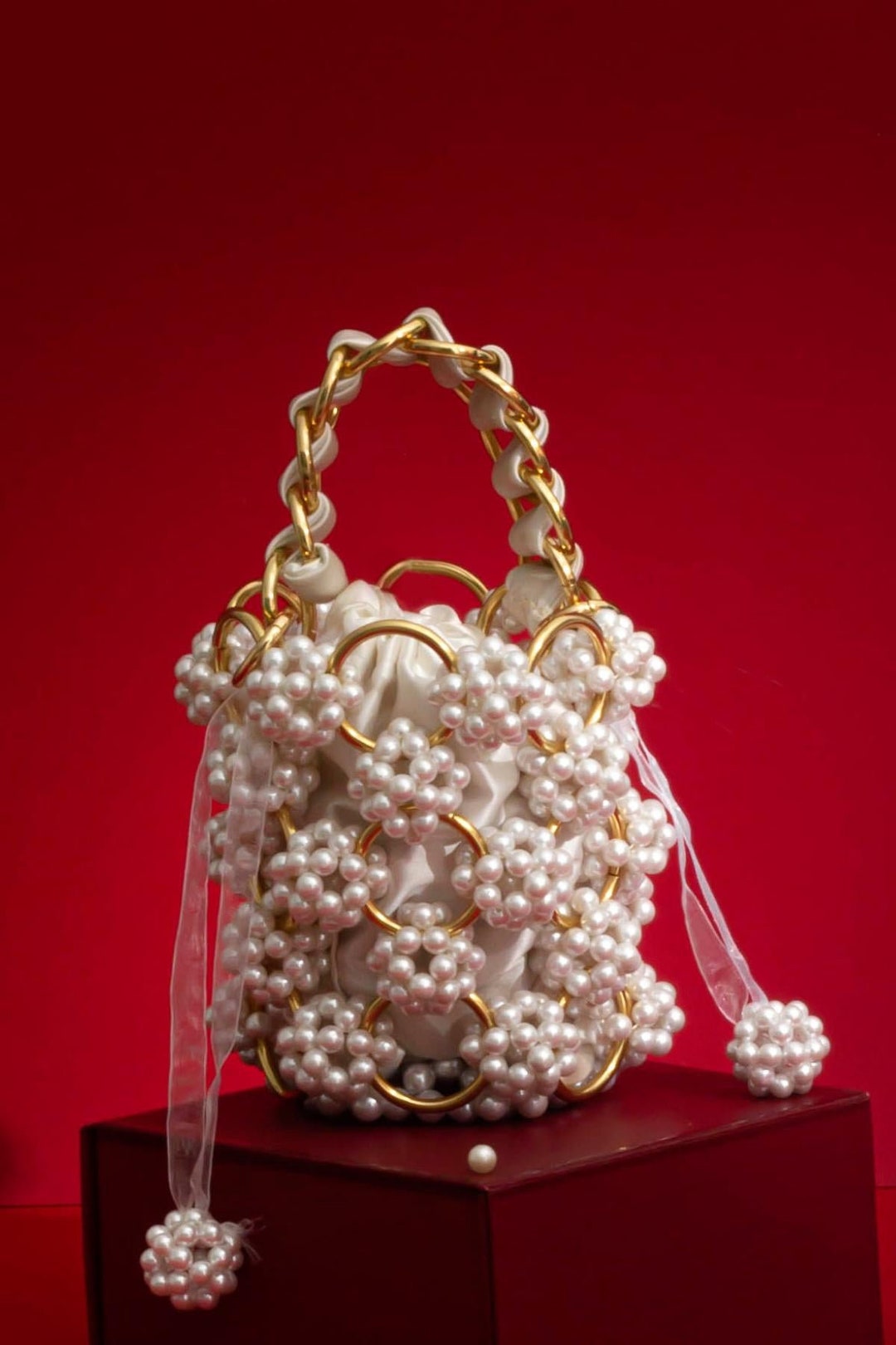 Leila Pearl Gold Ring Bucket Bag Elegant Evening Bag, White Pearl Purse ...
