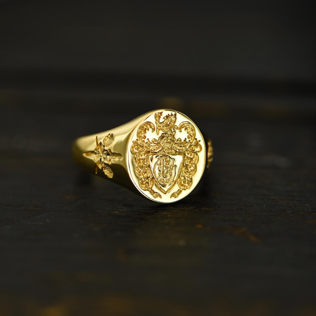 Personalized Signet Ring, Family Crest Picture Ring, Hand Etching ...