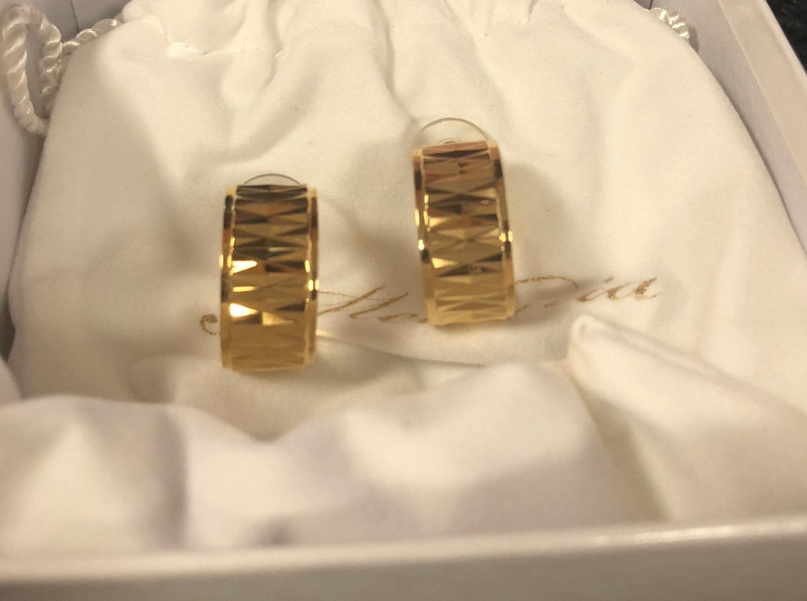 Melania Trump Gold Tone Earrings - Etsy