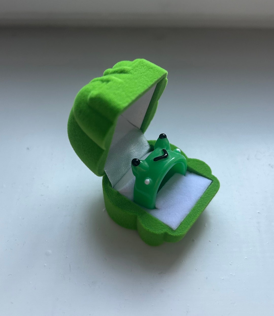 CUTE Frog Ring in Frog Jewellery Box Green Frog Ring Couples Engagement ...