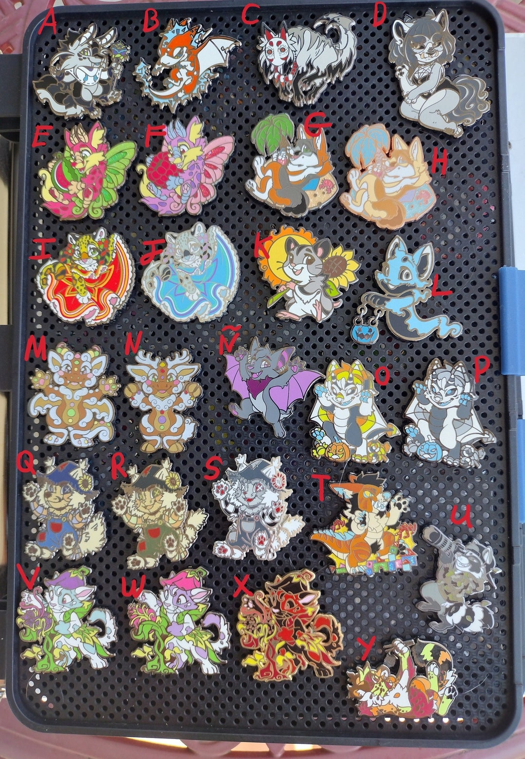 Assorted Fursona Pins Extras list 2 Characters, Patreon, Shop Pins ...
