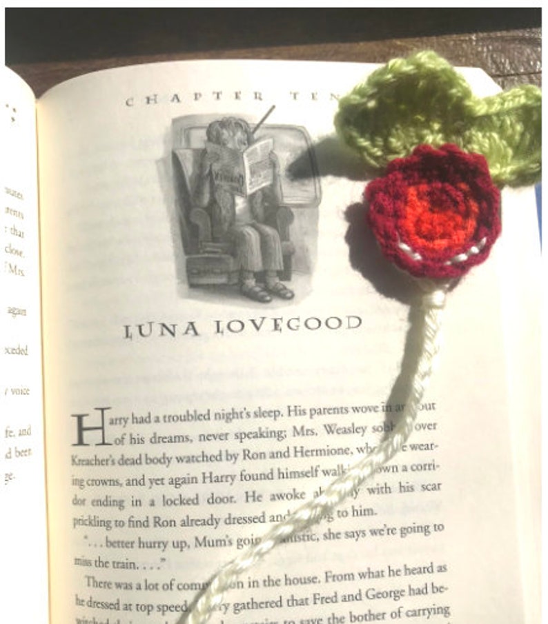 Harry Potter Dirigible Plum Bookmark - Etsy