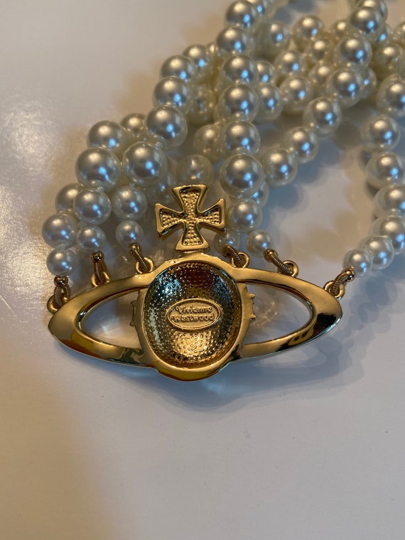 Vivienne westwood 3 row pearl necklace store
