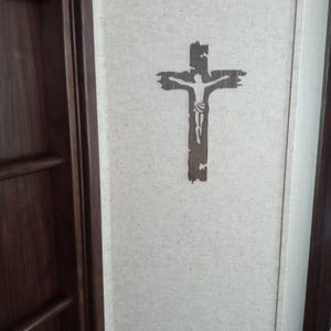 Jesus on the Cross, Stained Wood, Jesus, Jagged Cross, Rough Cross ...