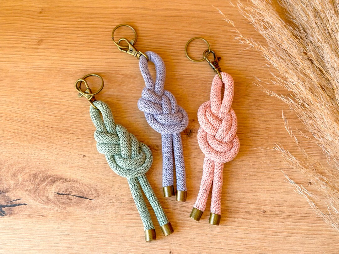 Macramé Knot Keyring | Handmade Boho Cotton Keychain | Pastel Gift for ...