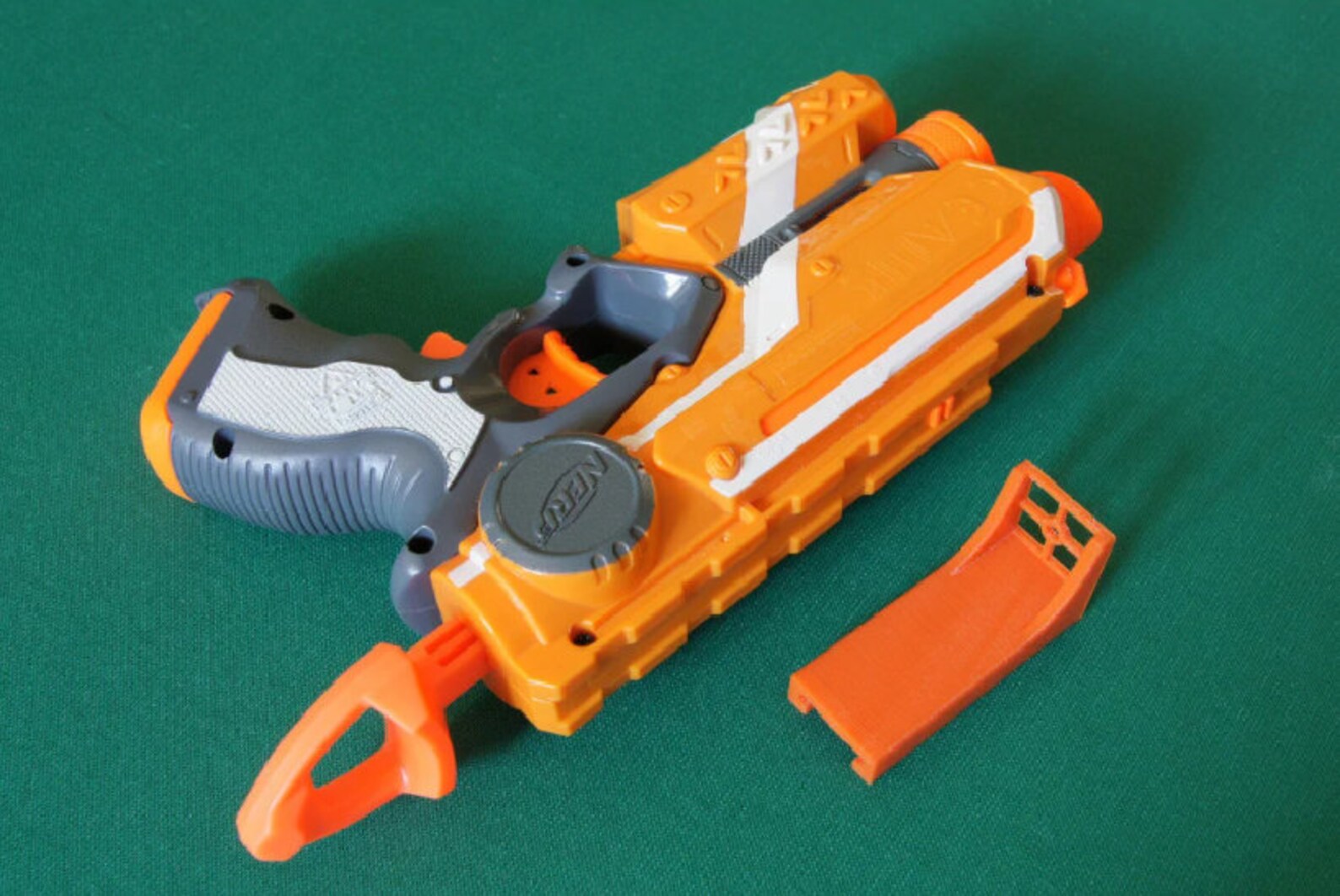 Nerf Mod Accessory Pack. Grappling Hook, Sight, Dart Holder 6 and 8 ...