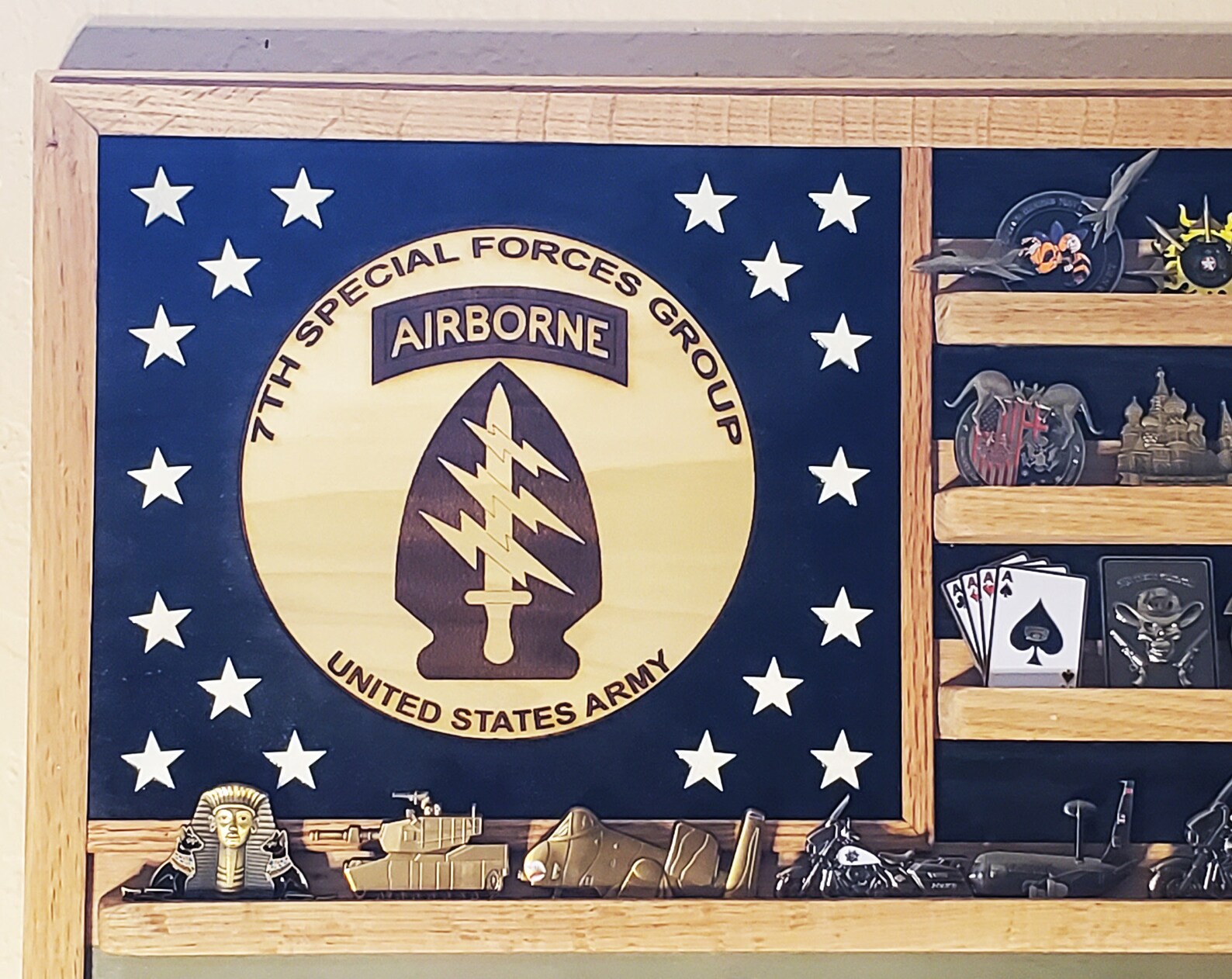 7th Special Forces Group US Army Challenge Coin Display Holder Flag ...