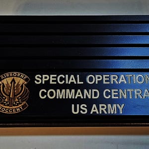 US Army SOCCENT Desktop/shelf Top Challenge Coin Display US Army Holds ...