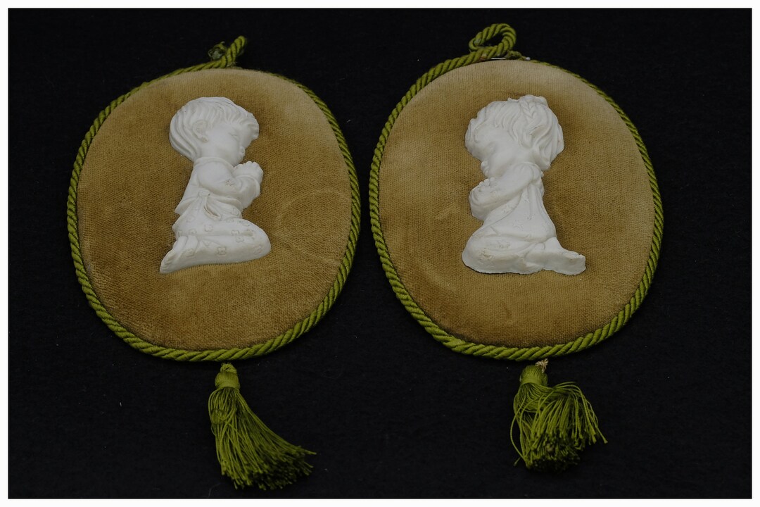 Pair Wall Plaques Ceramic Velvet Porcellane Capodimonte Door Wall Decor ...