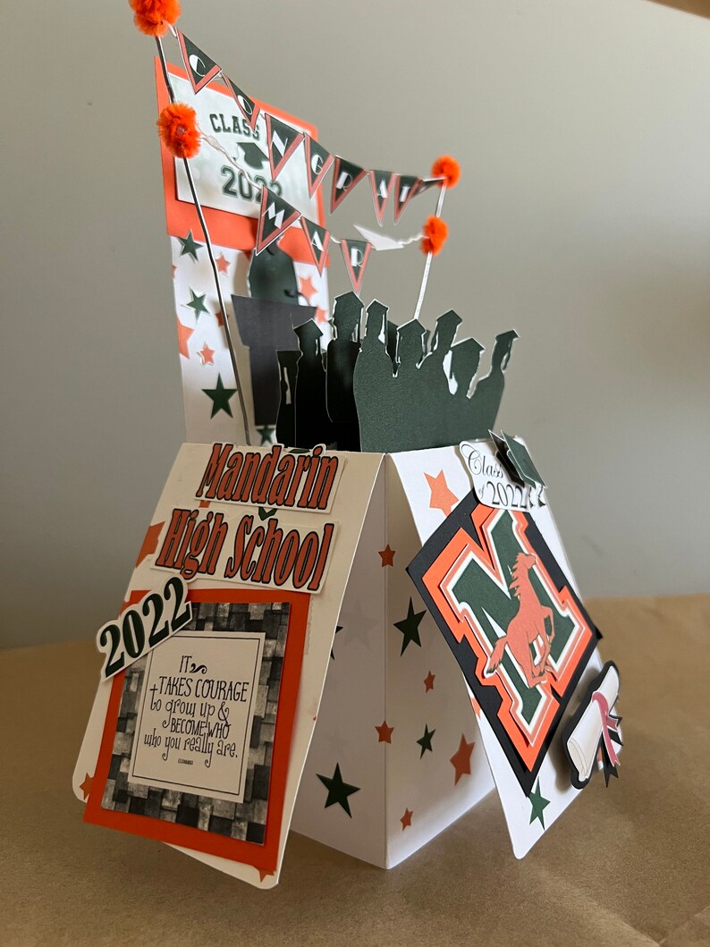 Graduation Pop up Card Class of 2022 - Etsy