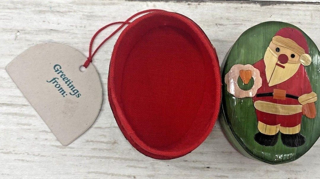 Vintage Wheatstraw SANTA CHRISTMAS BOX Ornament Handcrafted Art Decor ...