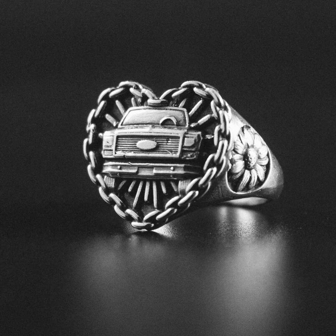 F250 With a Daisy on Dash Ring Heart Like a Truck Silver Ford Ring ...