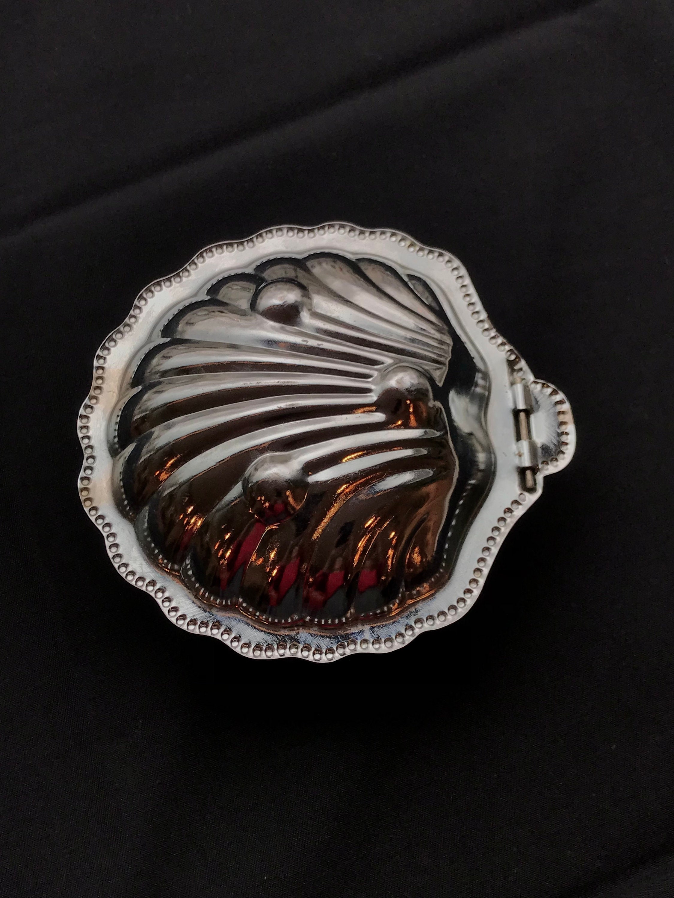 Vintage Seashell Shape Covered Butter Dish or Caviar Serving ...