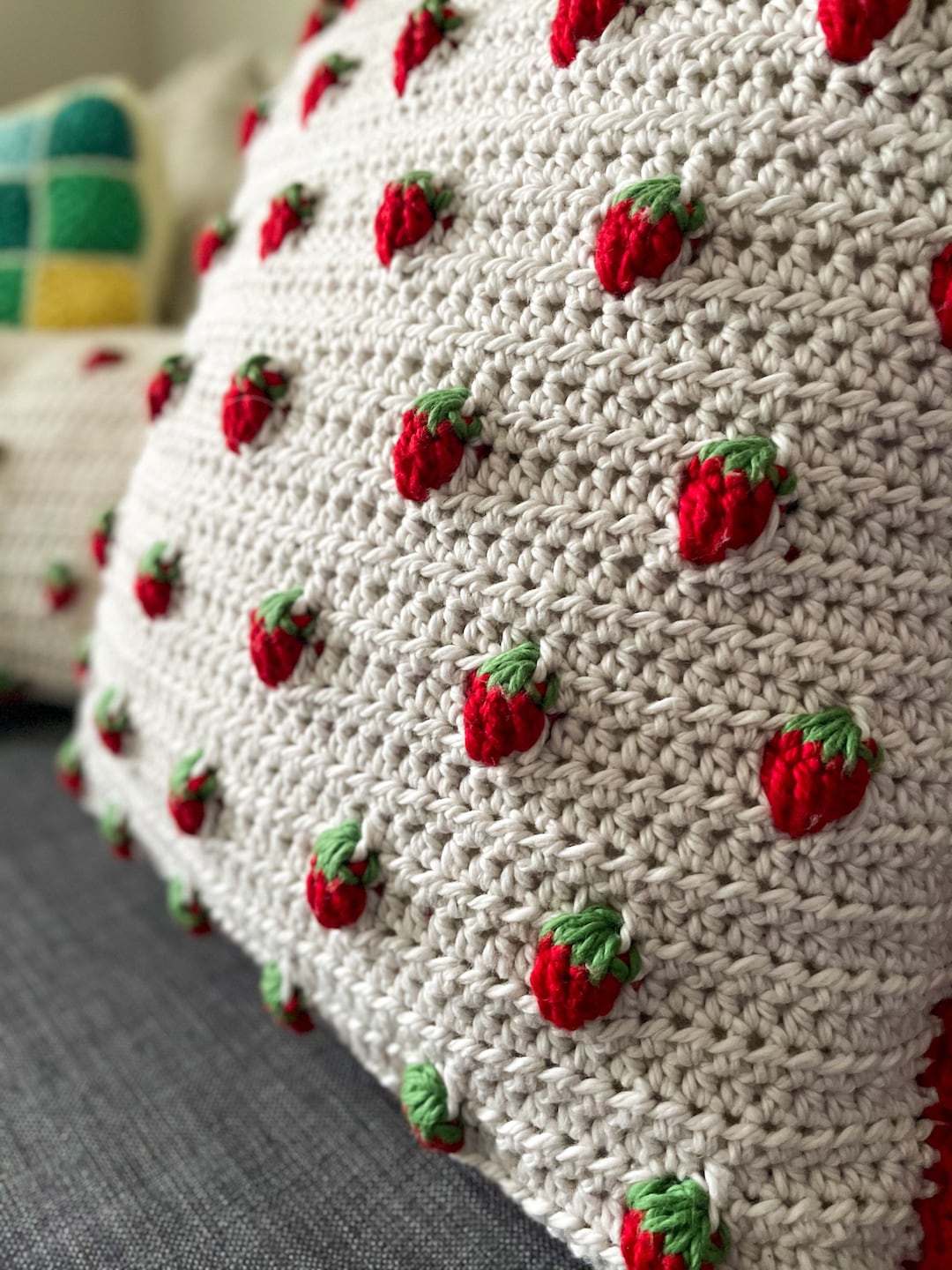 Strawberry Pillow Crochet Pattern / Cute and Easy Pillow Pattern ...