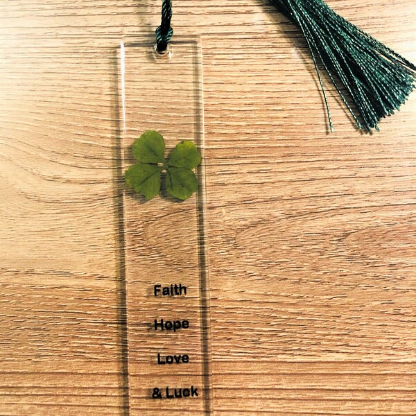 Clover in Resin - Etsy