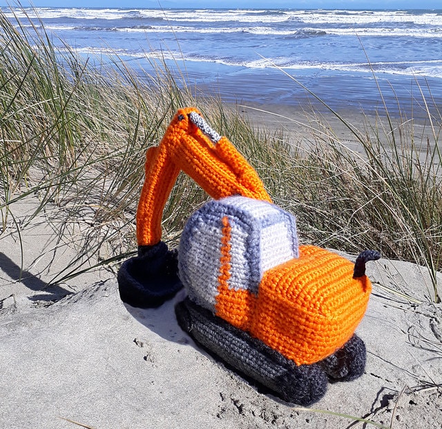 Digger Crochet Pattern - Etsy