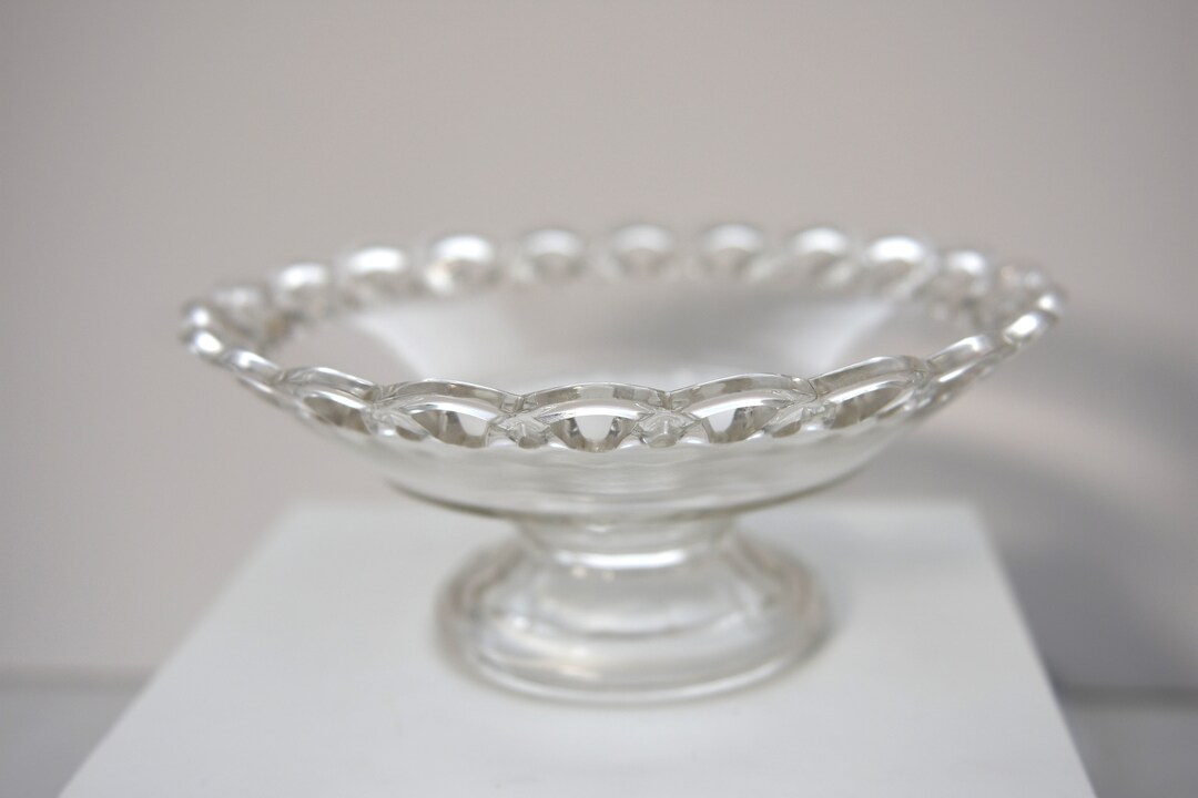 Vintage Glass Dish, Footed, Blown Glass Looped Edge, 1960s - Etsy