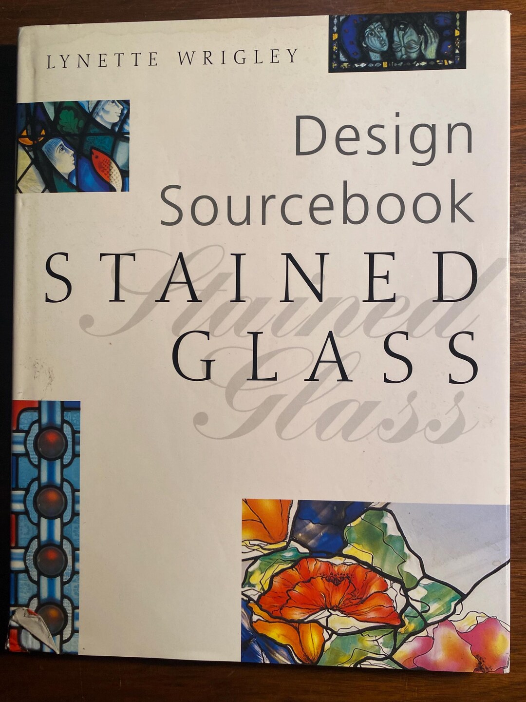 Design Sourcebook Stained Glass - Lynette Wrigley - 1998 - Art ...