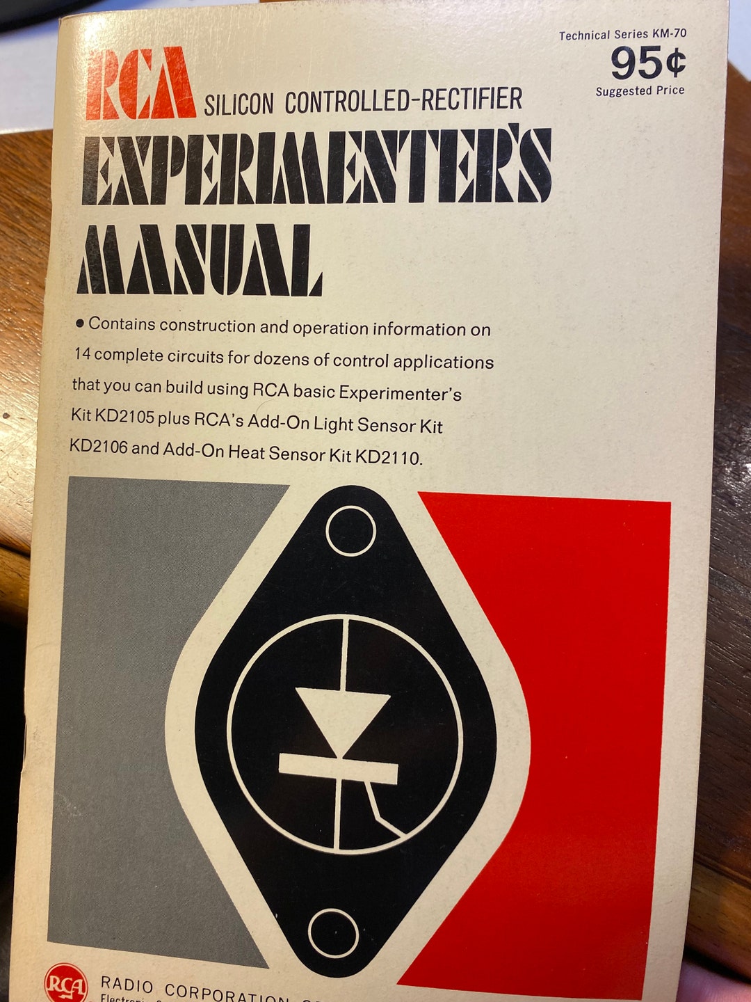 RCA Silicon Controlled Rectifier Experimenter's Manual - 1965 ...