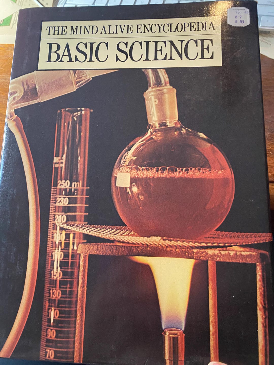 The Mind Alive Encyclopedia Basic Science - Herman Bondi - 1977 ...