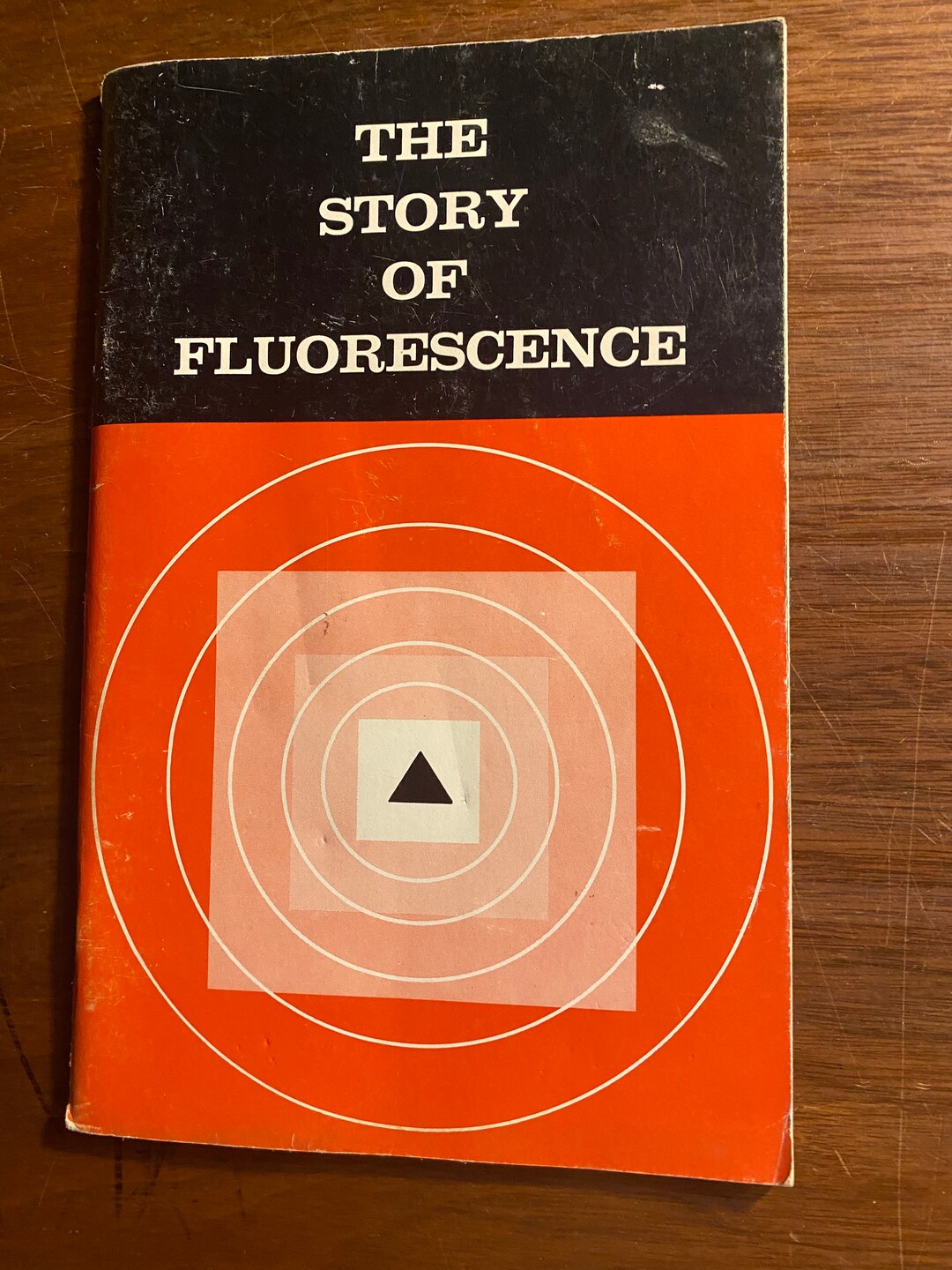 The Story of Fluorescence - Raytech Industries - 1965 - Understand ...