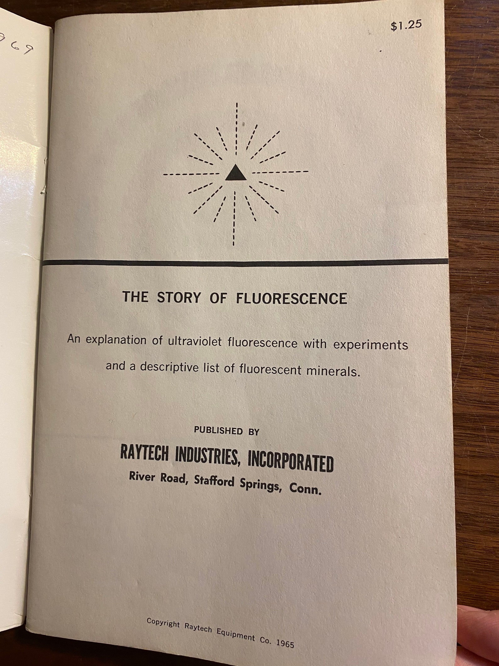 The Story of Fluorescence - Raytech Industries - 1965 - Understand ...