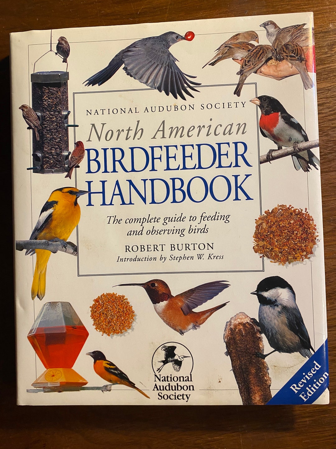 North American Birdfeeder Handbook Guide to Feeding / Observing Birds ... North American Birdfeeder Handbook Guide to Feeding / Observing Birds ...