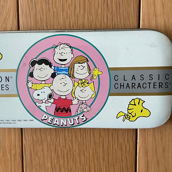Vintage Snoopy Tin - Etsy