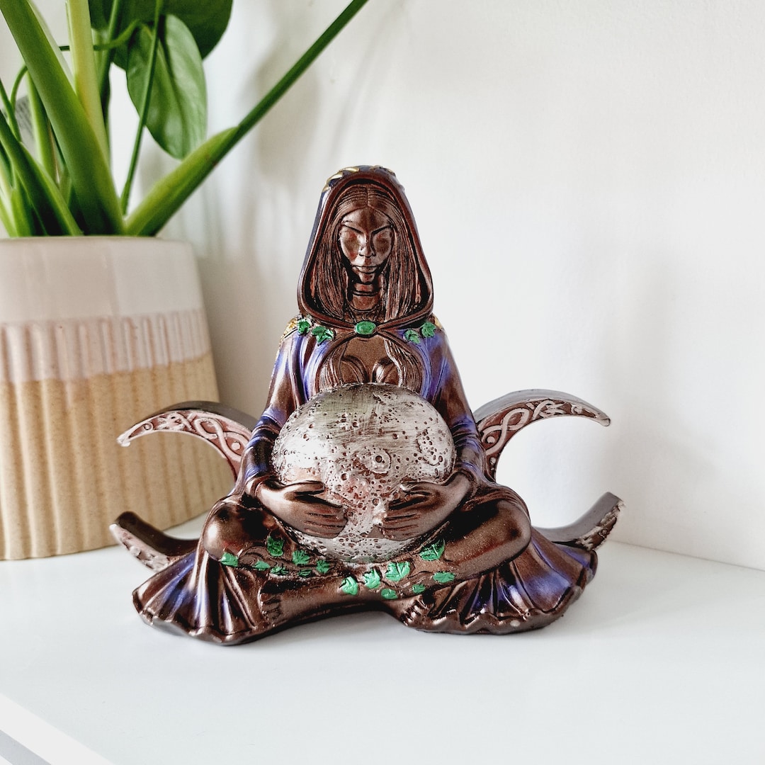Moon Goddess Gaia Mother Earth Statue Spiritual Gift - Etsy