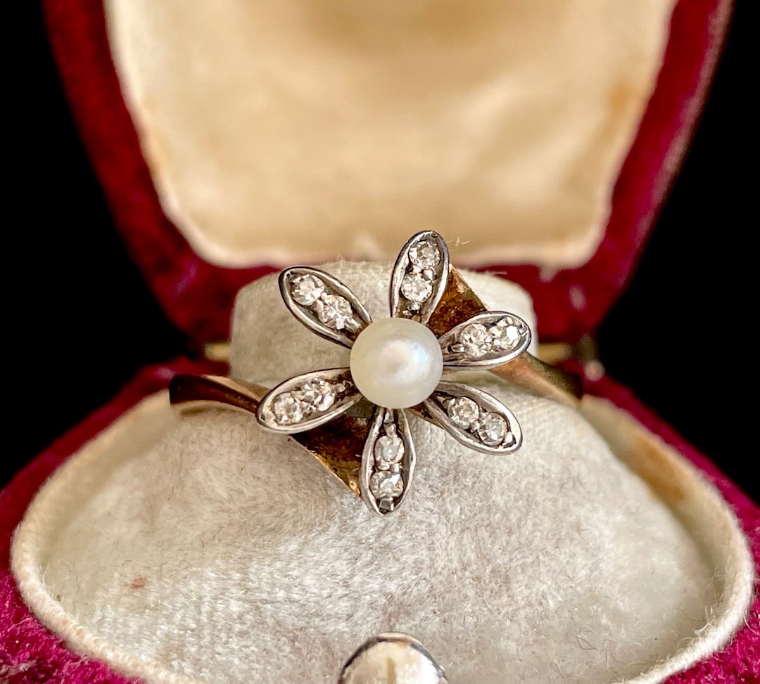 Antique Diamond Flower Ring in 18 Carat Gold Circa 1900 - Etsy