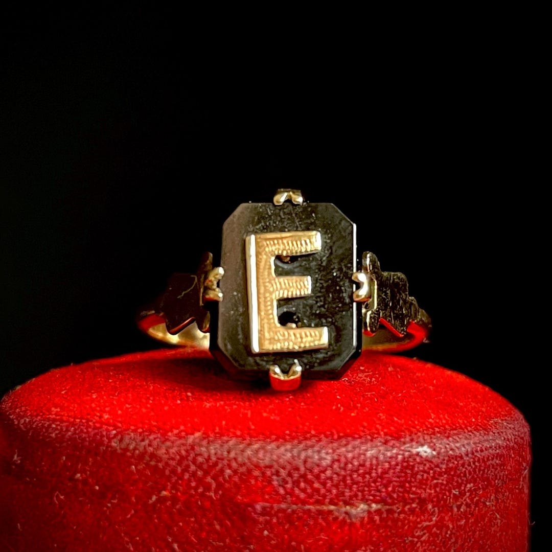 Antique Mourning 'E' Initial Ring Created in 9 Carat Gold - Etsy