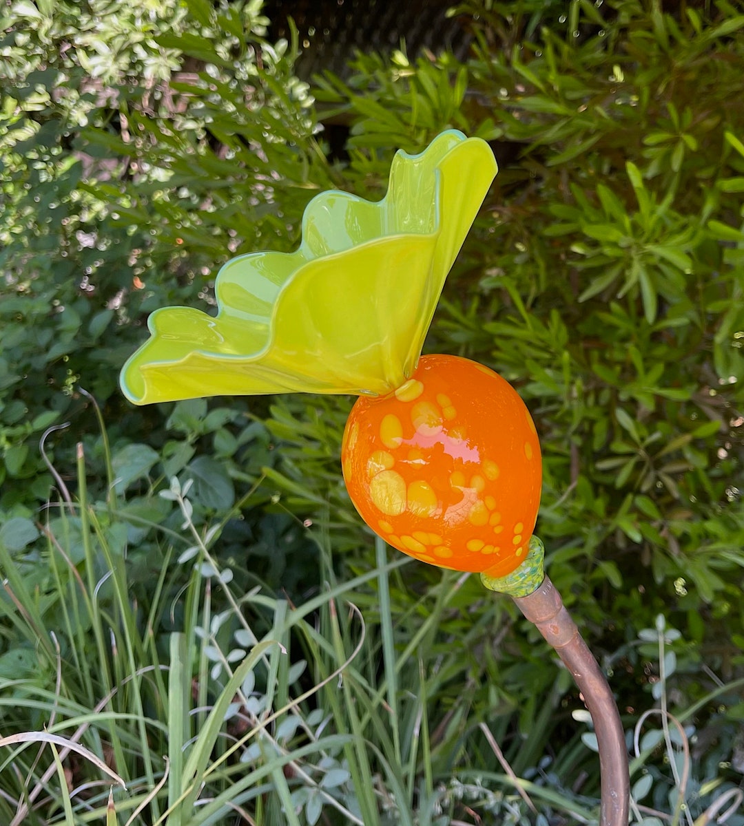 Blown Glass Mango/lime Green Garden Flower - Etsy