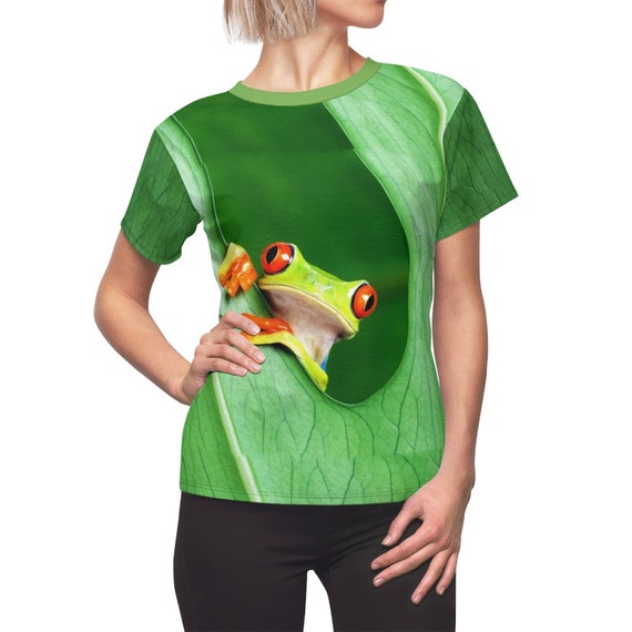 Frog Tshirt / Frog Gifts /Graphic Tees / Green Tree Frog / | Etsy