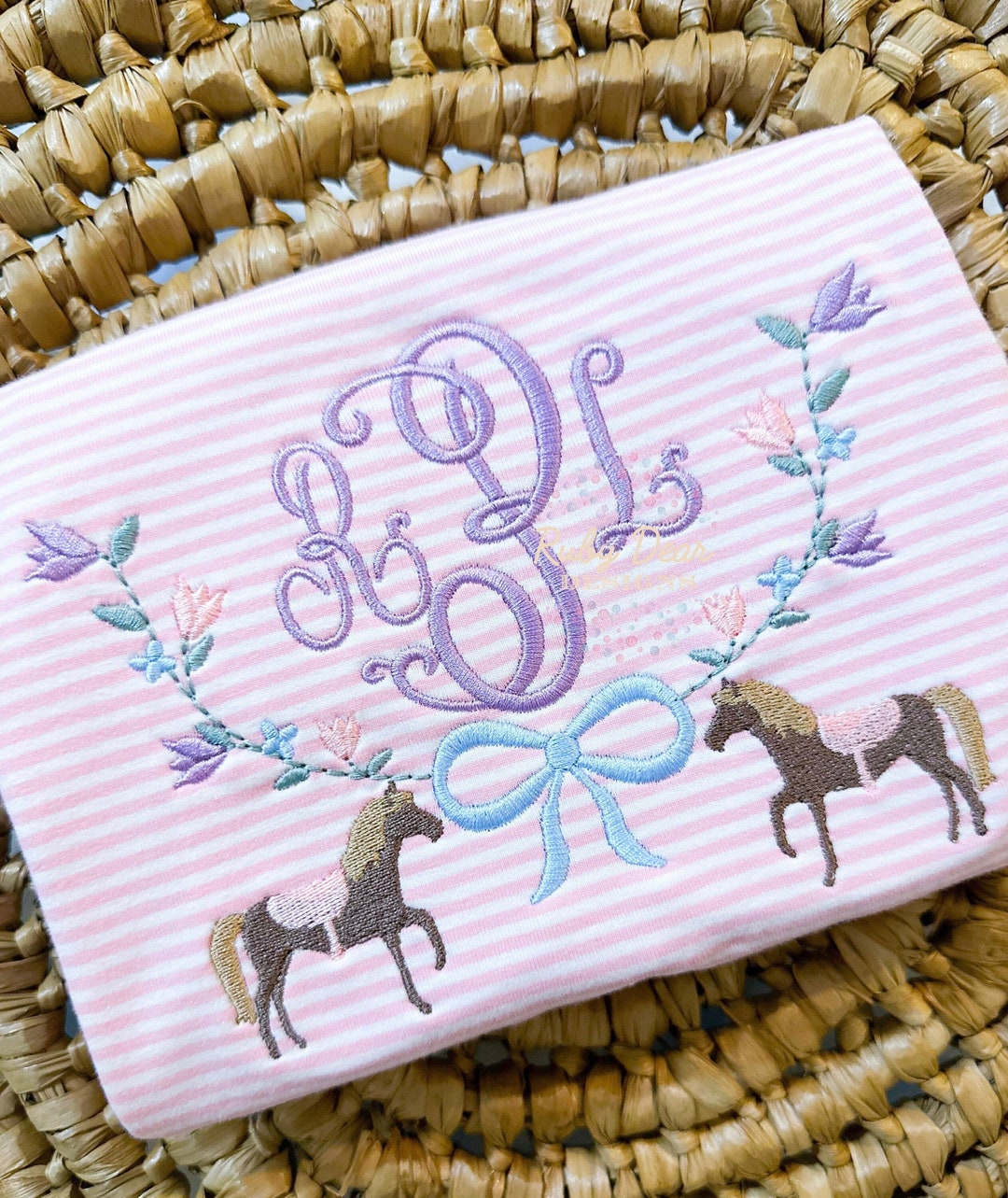 Floral Horse Frame Machine Embroidery Design - Etsy