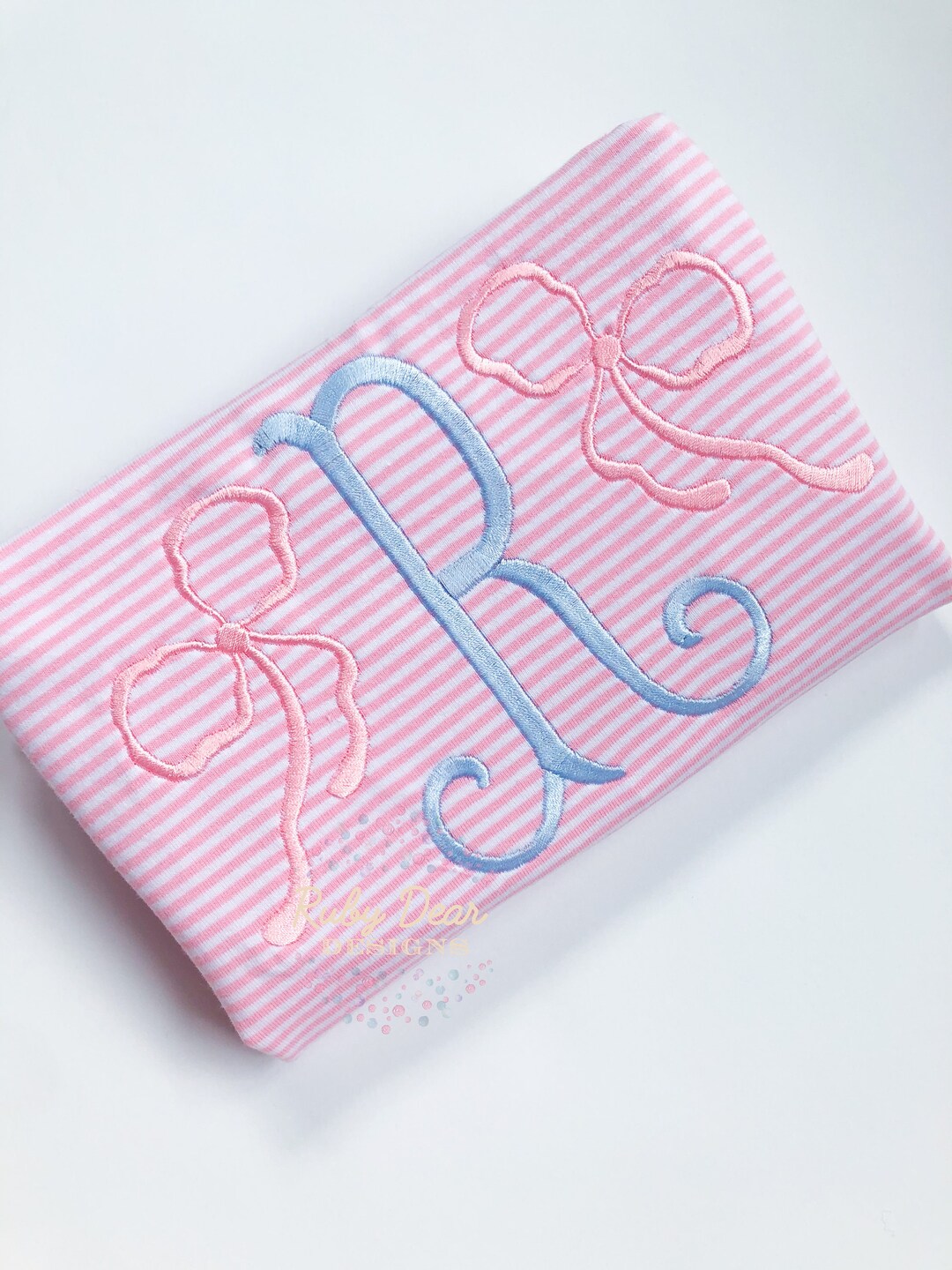 Flowy Side Bow Machine Embroidery Design - Etsy