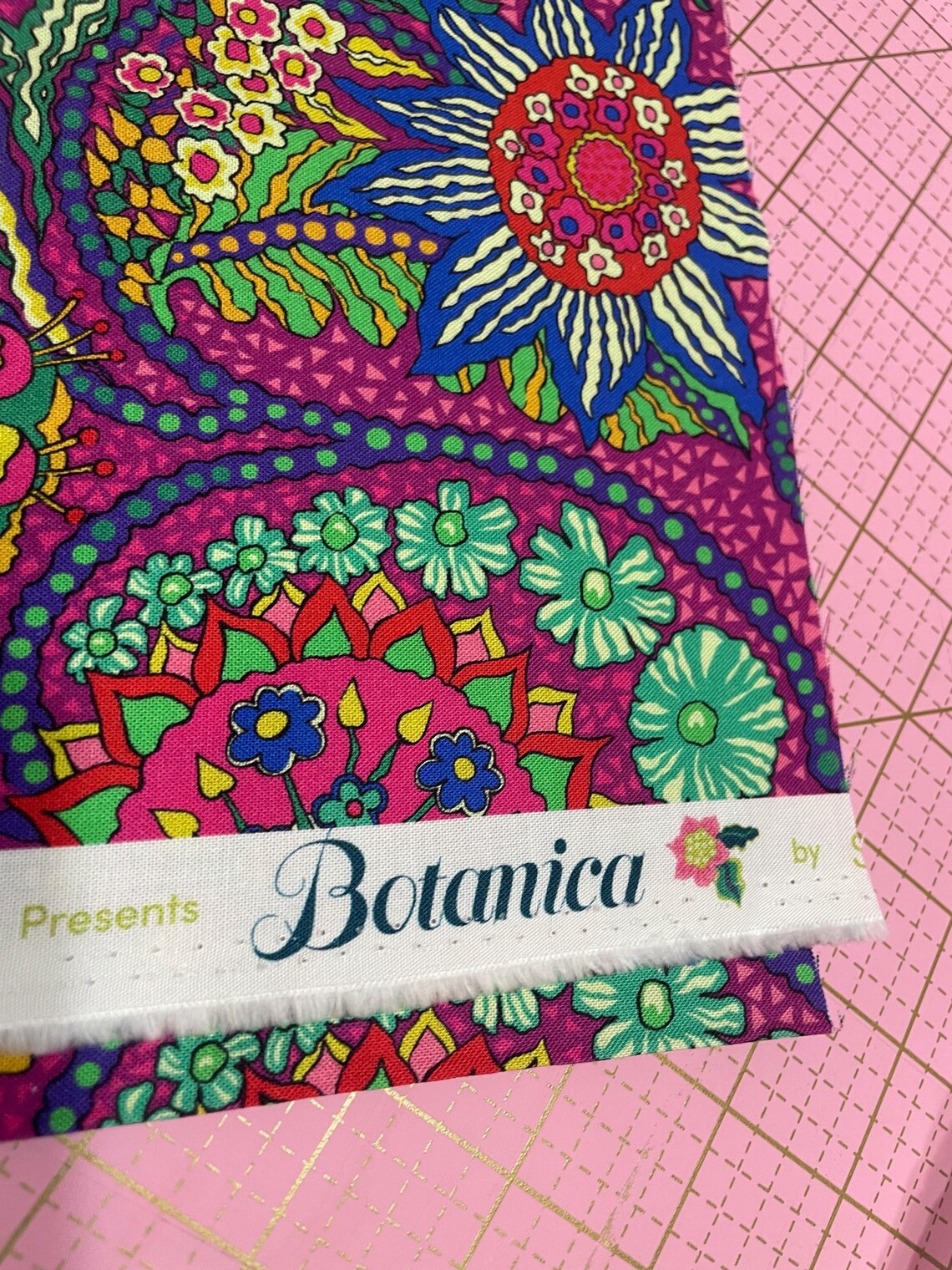 Botanica Pitaya | Sally Kelly | Windham Fabrics | Fat Quarter 18” X 22 ...