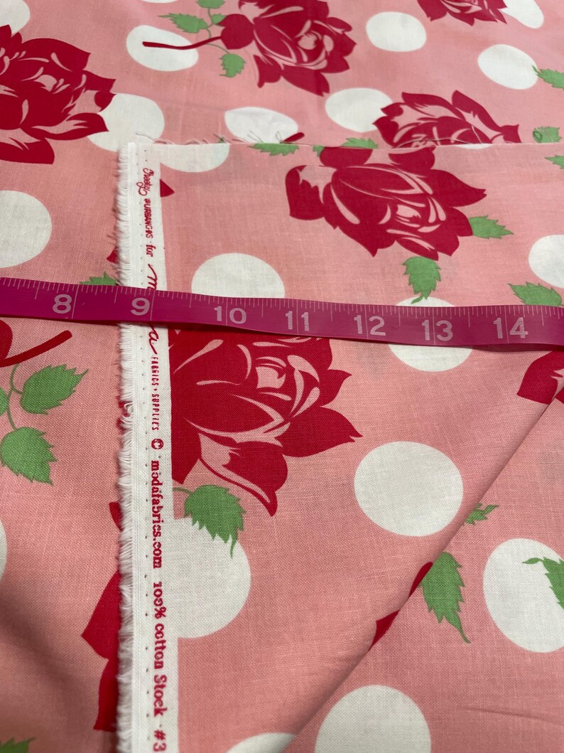 Cheeky | Urban Chiks | Moda | FQ | Red Roses With White Circles on Pink ...
