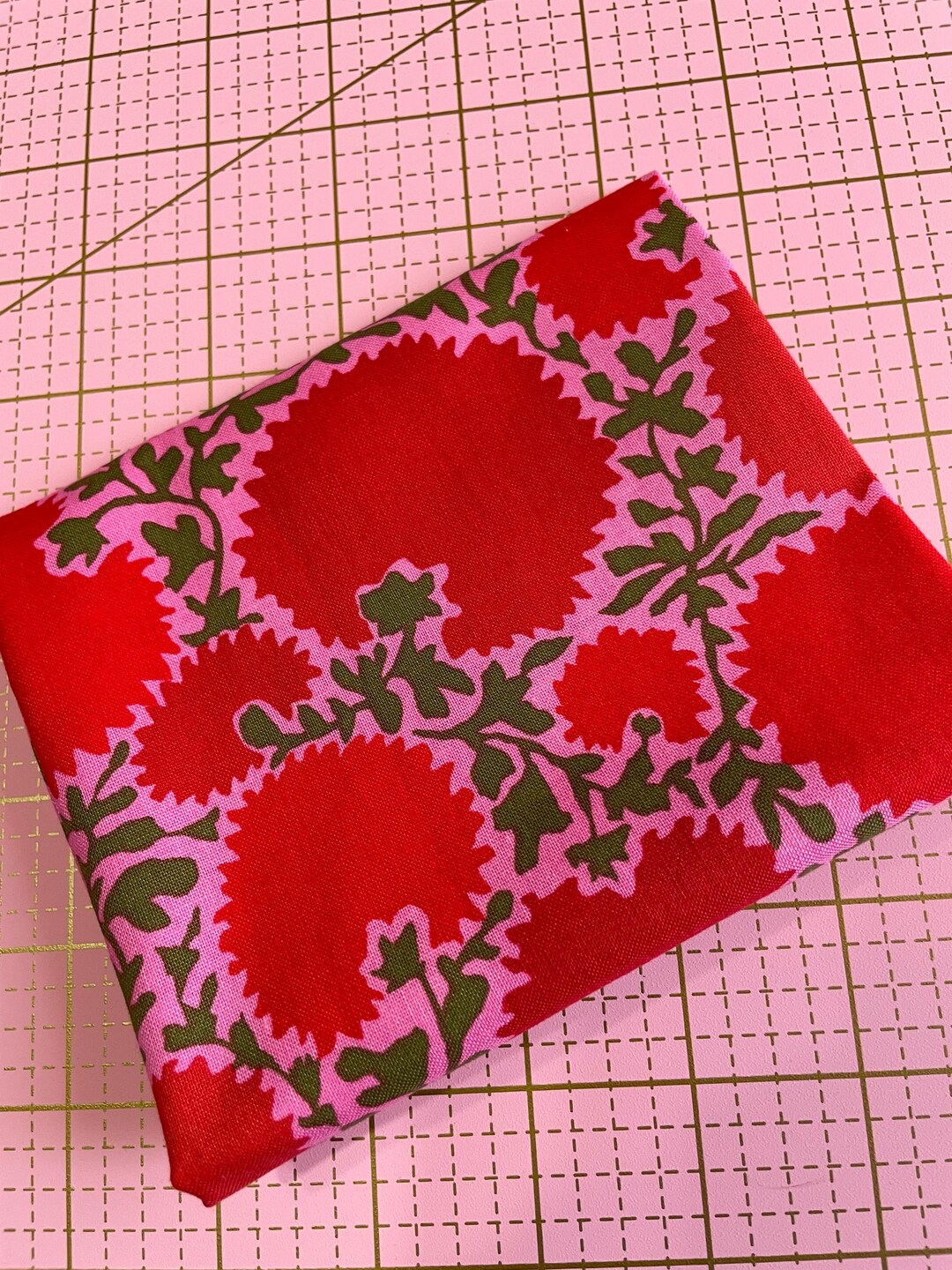 Pinking Flower | Kaffe Fassett | Rowan Fabric | GP 66 | FQ - Etsy