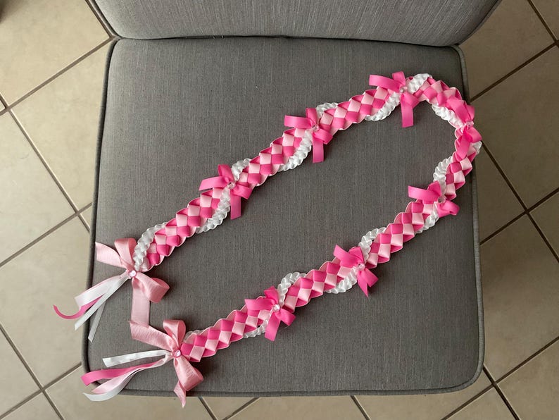 Graduation Leis // Ribbon Lei // Graduation // Graduation Gifts ...