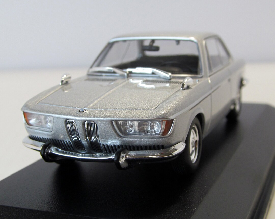 BMW 2000 CS Coupe 1967, Maxichamps, Box. Diecast Metal Car Model 1:43. Classic Car Replica ...
