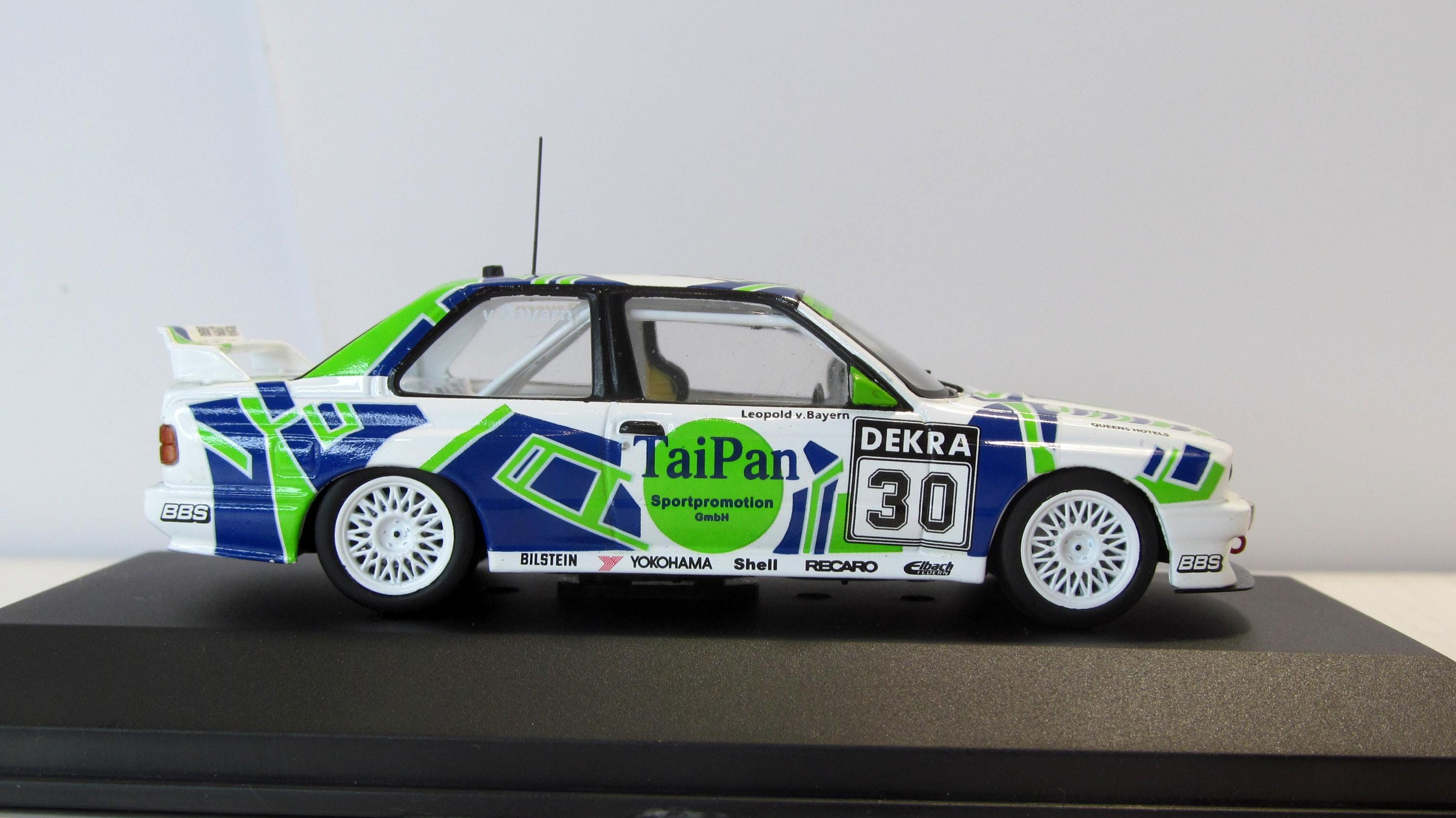 BMW M3 E30 1992, CMR, Ixo-models, Box. Diecast Scale 1:43, Metal Car ...