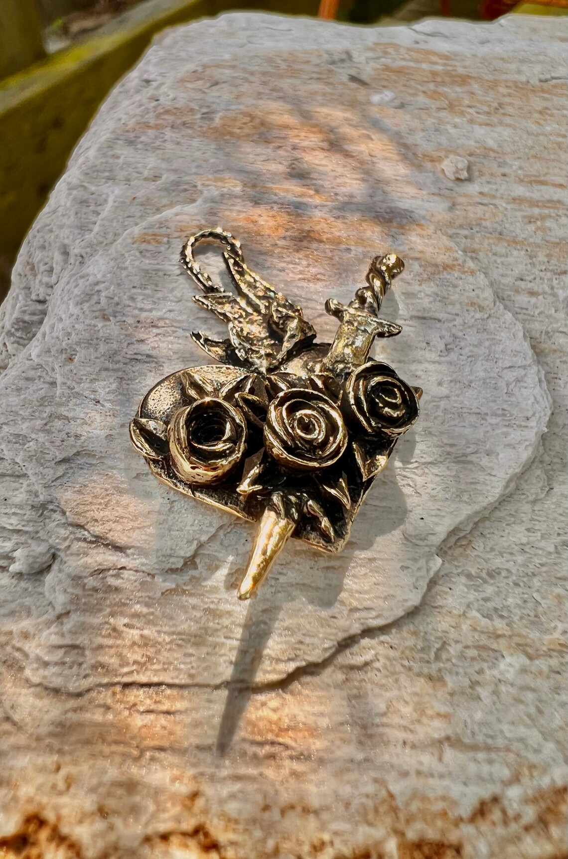 Sacred Heart of Mary W/ Sword & Roses GB-1060 - Etsy