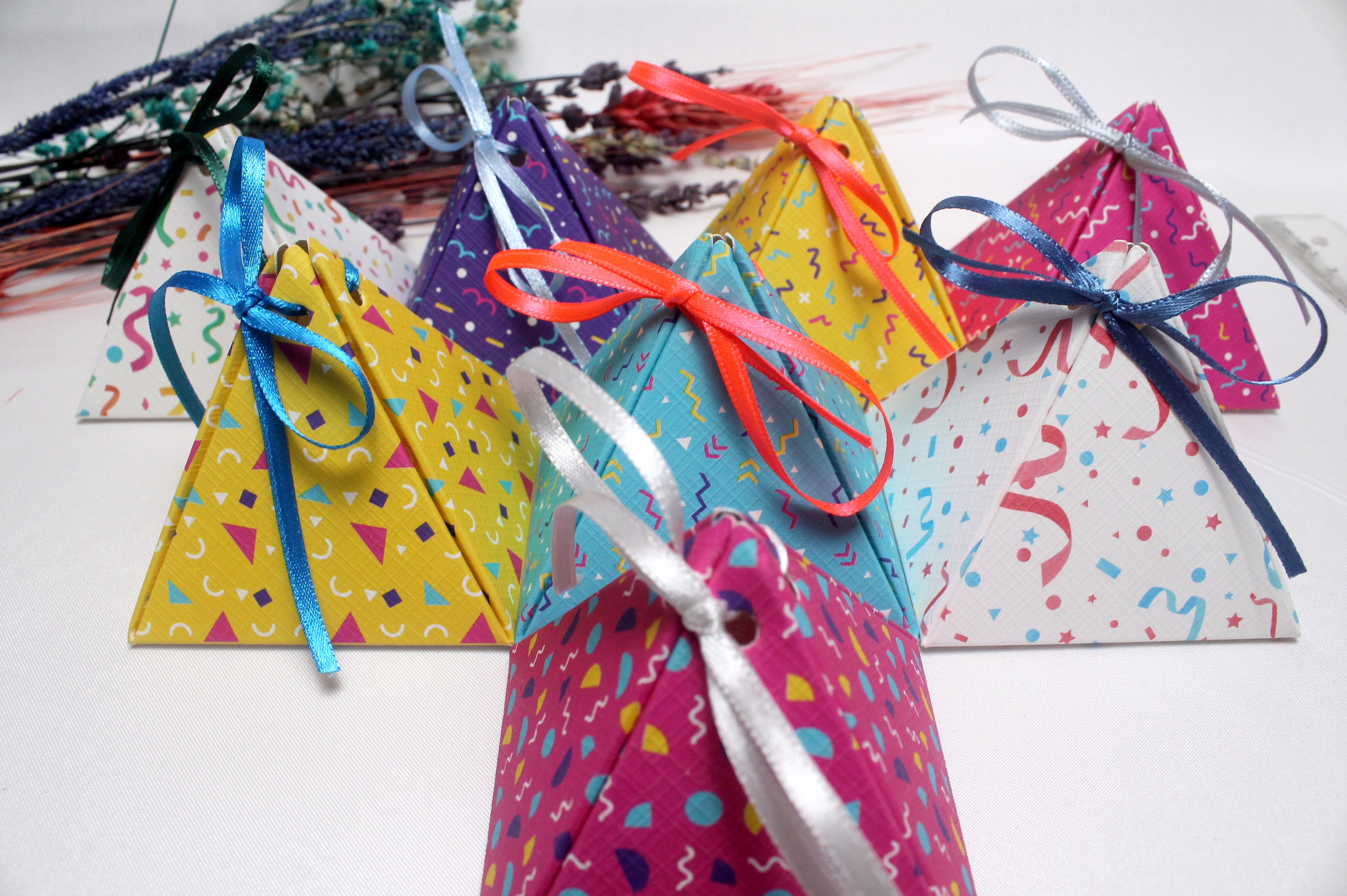 Birthday Party Favor, Pyramid Box, Cardboard Gift Box, Birthday Party ...