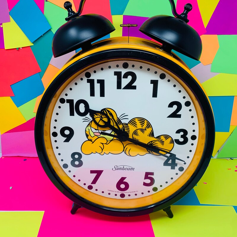 Garfield Vintage Clock - Etsy
