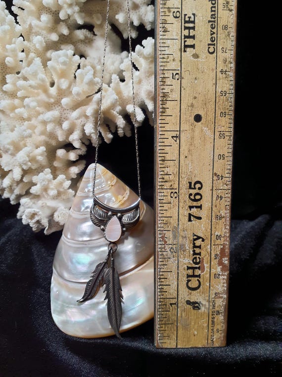 Eddie Secatero Jr. Navajo Silversmith MOP feathers ne… - Gem
