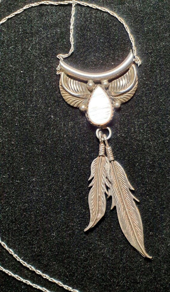 Eddie Secatero Jr. Navajo Silversmith MOP feathers ne… - Gem