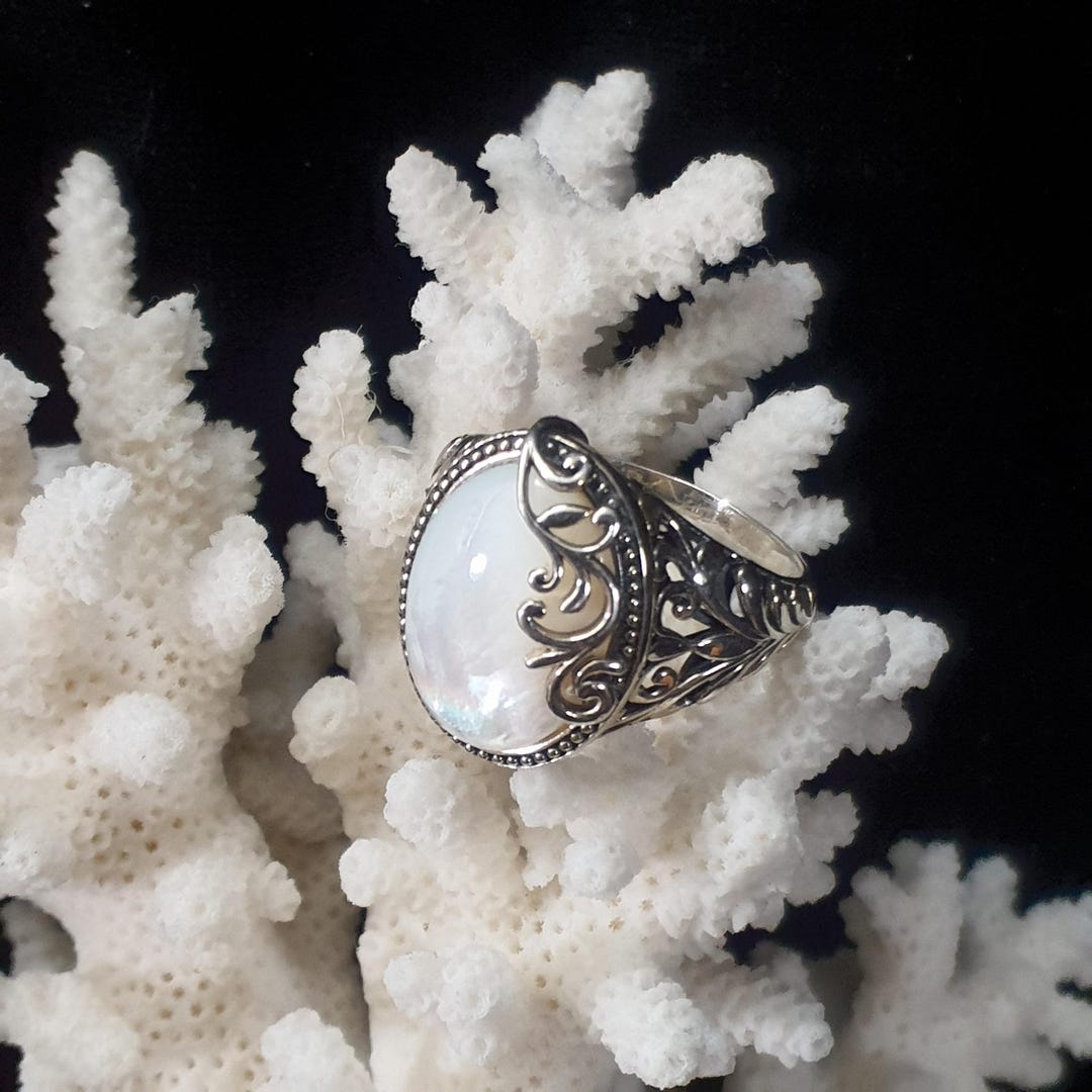Sterling & Mother of Pearl Filigree Ring. Size 9.5, Signed BBJ 925 ...