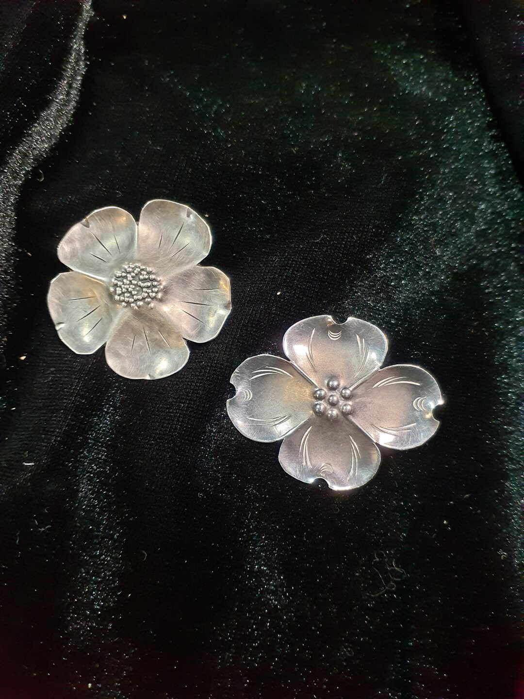 Stuart Nye - Lot of 2 Sterling Silver Dogwood Pins. Vintage Estate ...