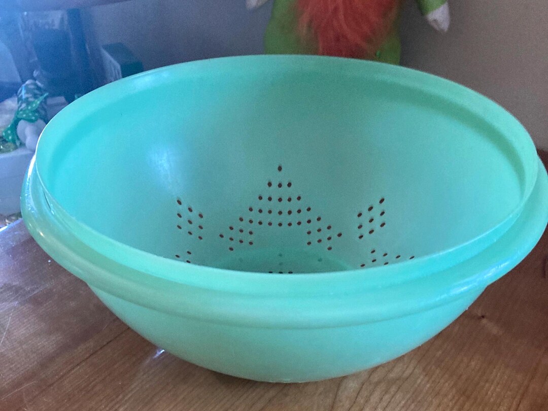 Vintage Tupperware Colander-jadite Green Colander-tupperware Jadite ...